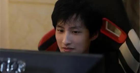 DOTA2过大年？选手突然集体开播，Ame粉丝笑歪嘴：一天说了一年话|dota2|ame|职业选手_新浪新闻