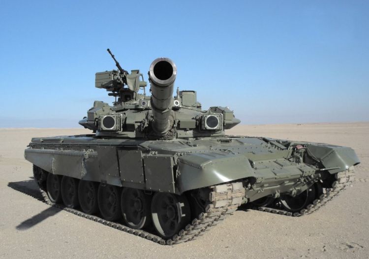 M-84AS1被这国当作主力，性能保持欧洲第一？实力到底怎样！|塞尔维亚_新浪军事_新浪新闻