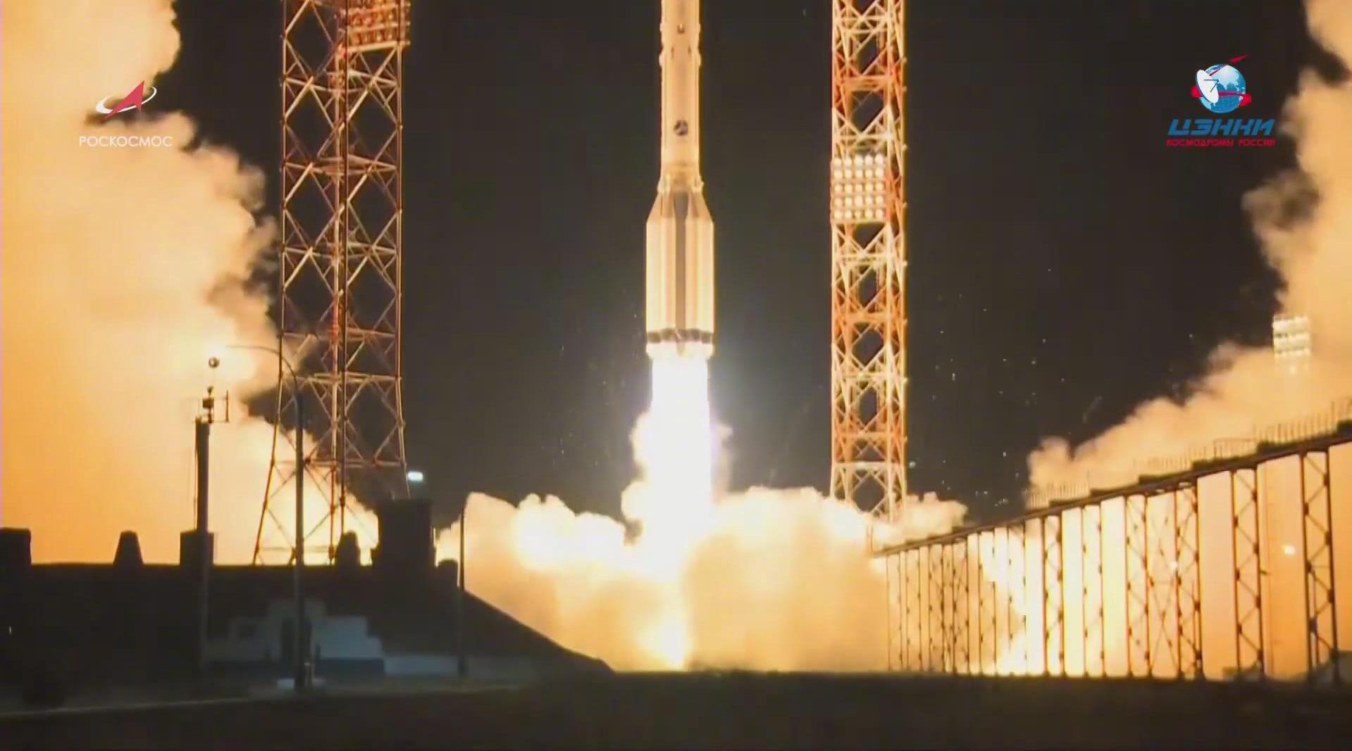 快车Express-80和Express-103卫星由质子-M火箭发射升空_新浪新闻