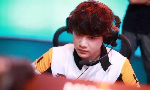 OW第一天才LEAVE入驻虎牙首秀，开启《开开的国服历险记》|虎牙|开开的国服历险记|定级_新浪新闻