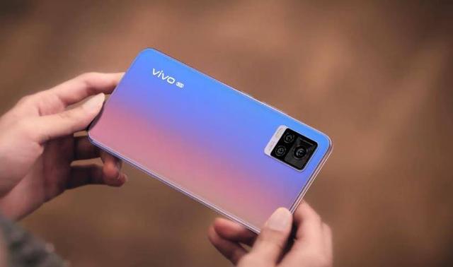 LISA代言vivo S7话题登全球热搜第一名，双赢局面来自背后的实力__财经头条