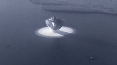 原子弹的巨大破坏力：航空母舰被炸成麻花，战列舰被抛到300米外|冲击波|战列舰|核爆炸_新浪新闻