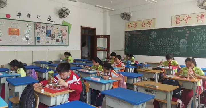 为家长分忧的校园配餐，为何反对声一片|配餐|家长|学校_新浪新闻