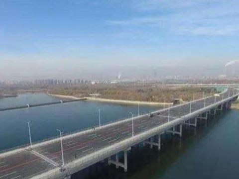 长安桥通车多年，但长安路北连接路因为东塔机场将无限期搁置|连接线|长安桥|东塔机场_新浪新闻