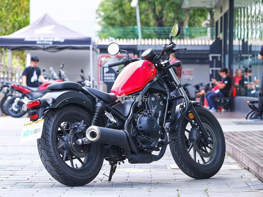 感受不一样的日式巡航 本田CM500实拍