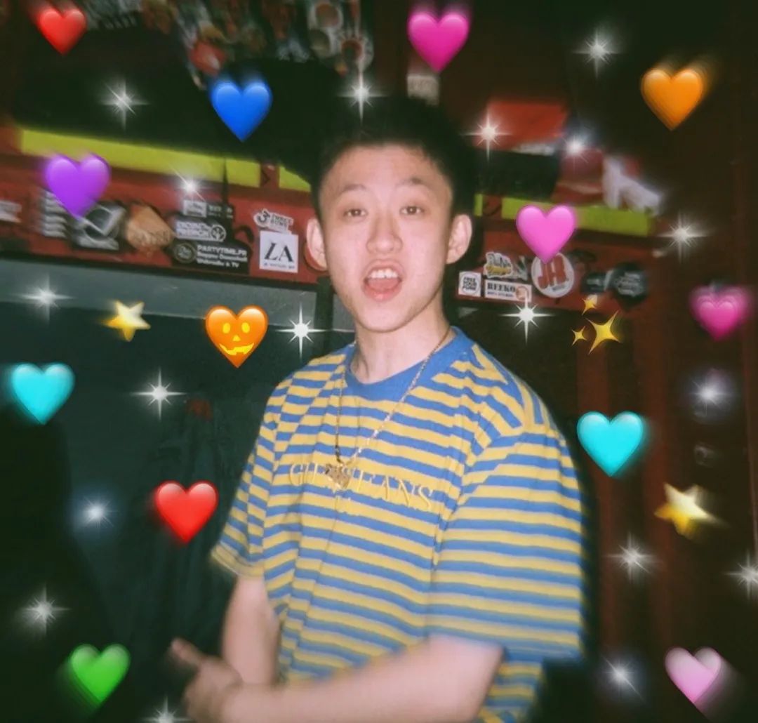 Rich Brian来中国和王嘉尔奔现，和女朋友网恋？| 七哥中国行独家专访