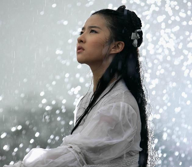 陈妍希的小龙女被吐槽“小笼包”，如今再穿古装，网友：变化太大|陈妍希|小龙女|古装_新浪新闻