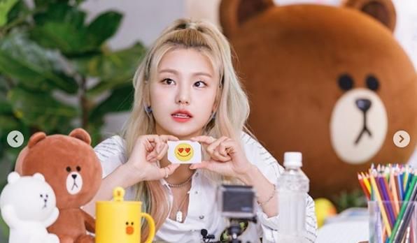 ITZY亲自设计!Line Friends卡通诞生,5款可爱角色各有个性!|卡通|可爱|造型_新浪新闻