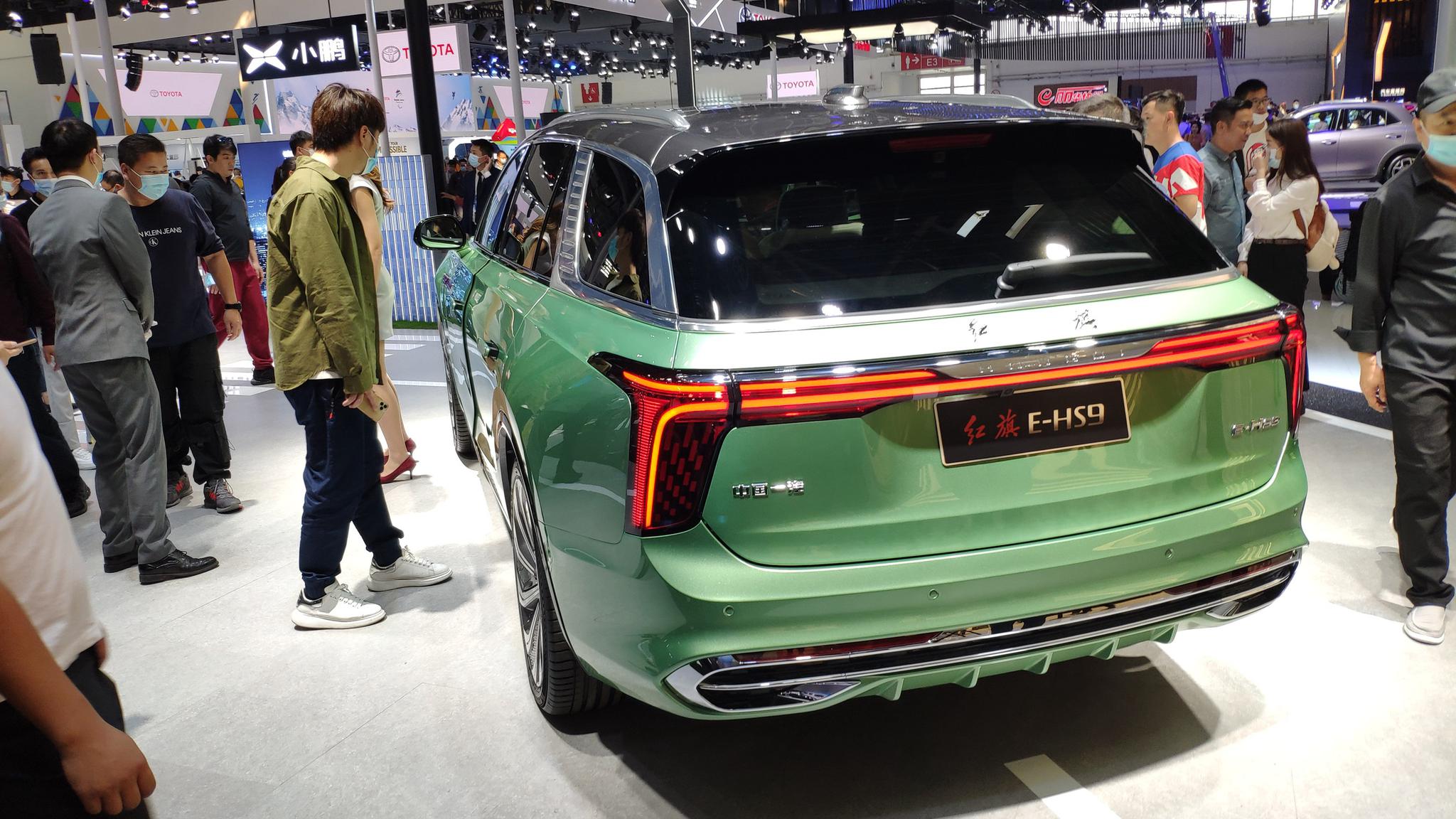 2020年北京车展：红旗E-HS9实车-新浪汽车