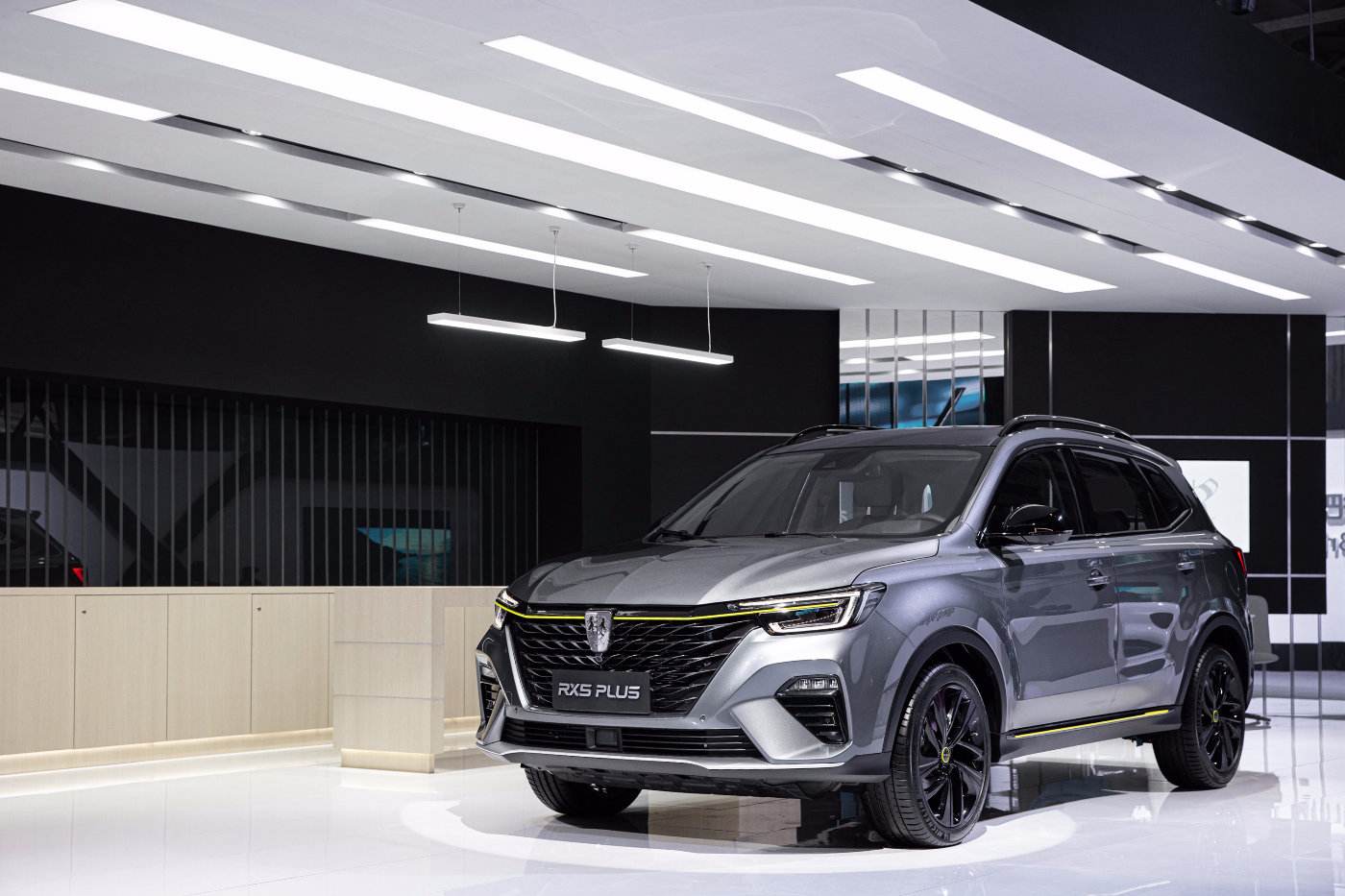 科技豪华MVP荣威iMAX8预售，上汽荣威北京车展再掀国潮-新浪汽车