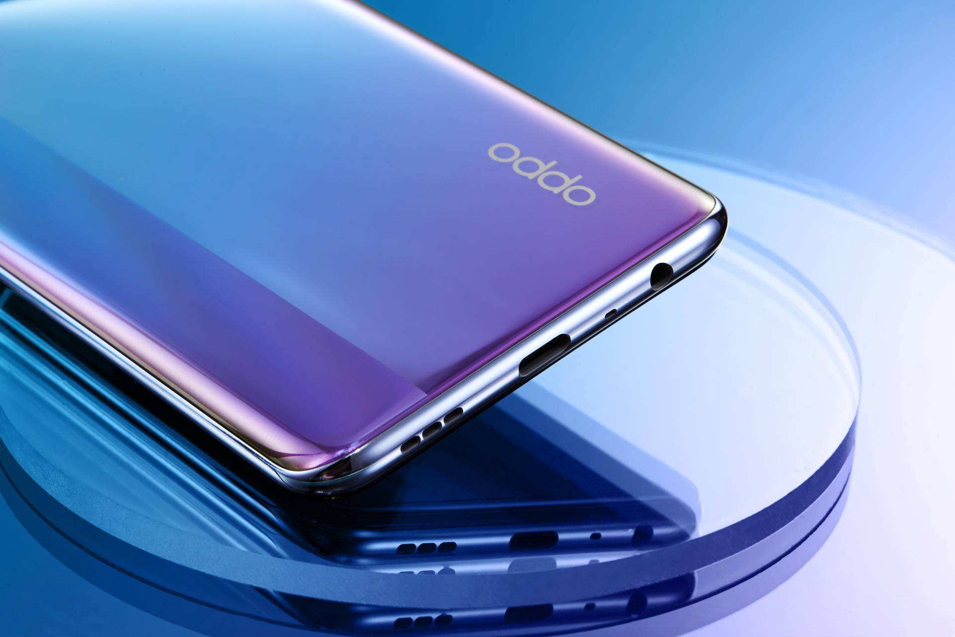 迈出万物互融的重要一步！OPPO开启车载40W无线闪充时代__财经头条