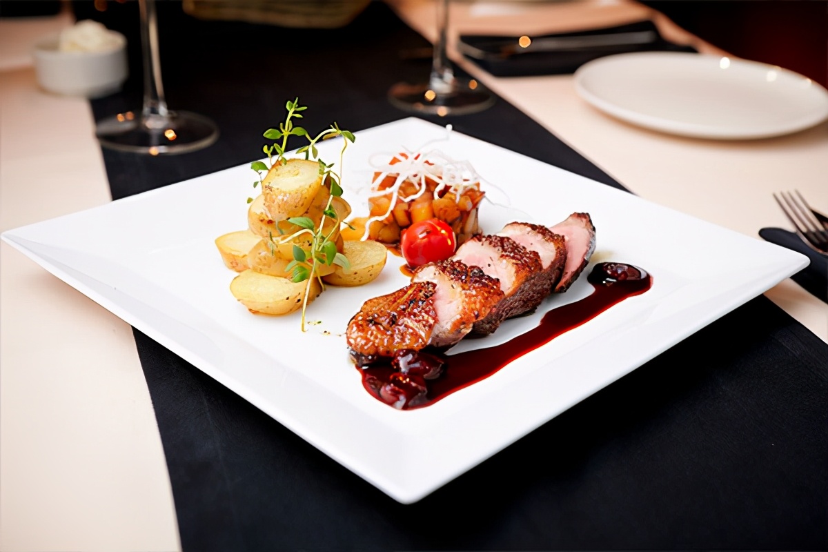 西餐厨师的未来发展前景如何？