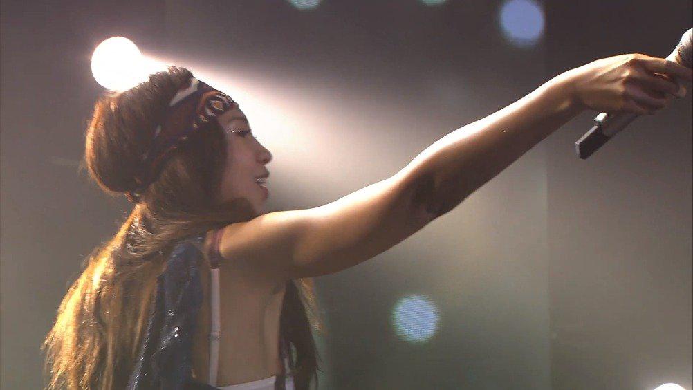 AGA《一》 很多人认识AGA的歌曲里……_新浪新闻