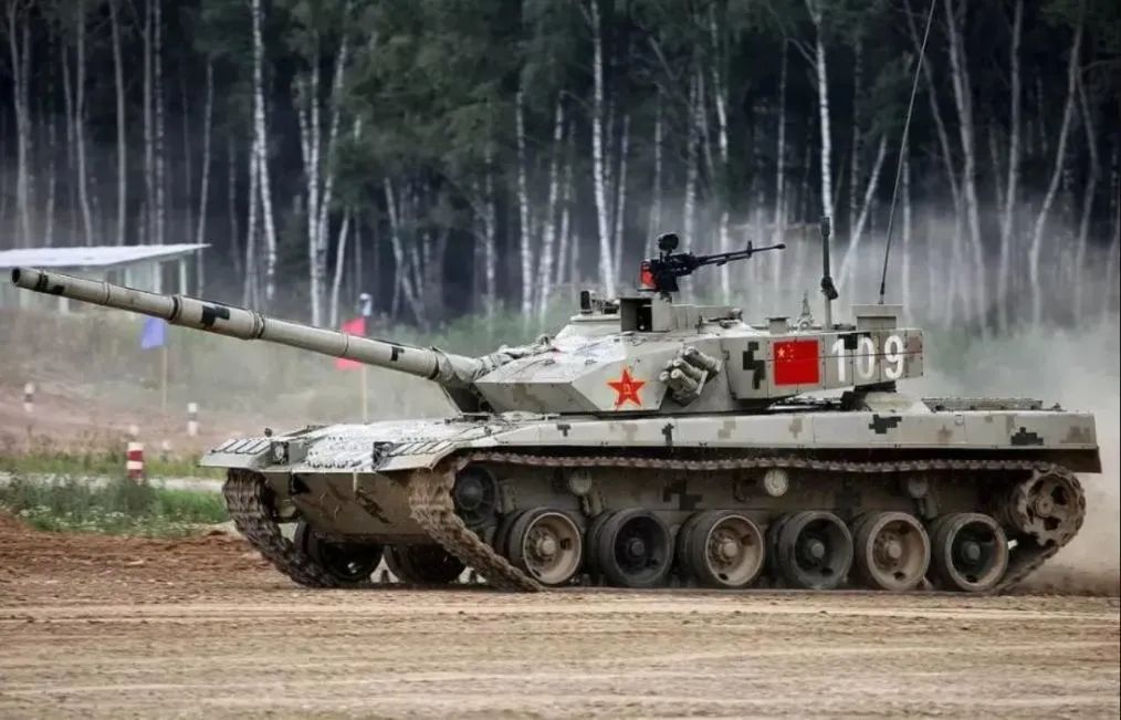 坦克大赛上的真正冠军，96B坦克迎来完美谢幕，未来或将正式列装|俄罗斯_新浪新闻