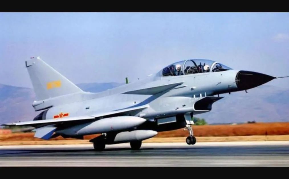 武器禁运正式解除，歼-10有望出口，伊朗却表态：不着急买武器|歼-10|美国|特朗普_新浪新闻