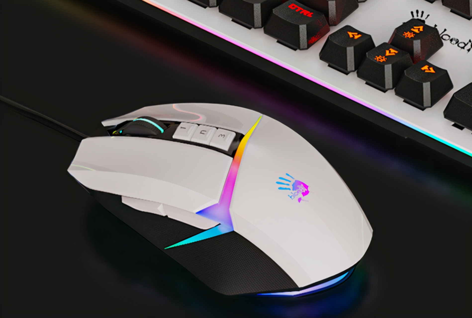 血手幽灵V8M Max游戏鼠标怎么样？到底值不值得入手？__财经头条