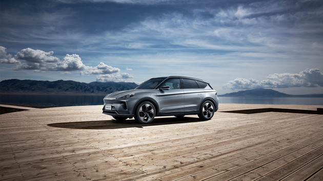 ARCFOX极狐新车规划曝光 车长超5米/续航里程超700公里-新浪汽车