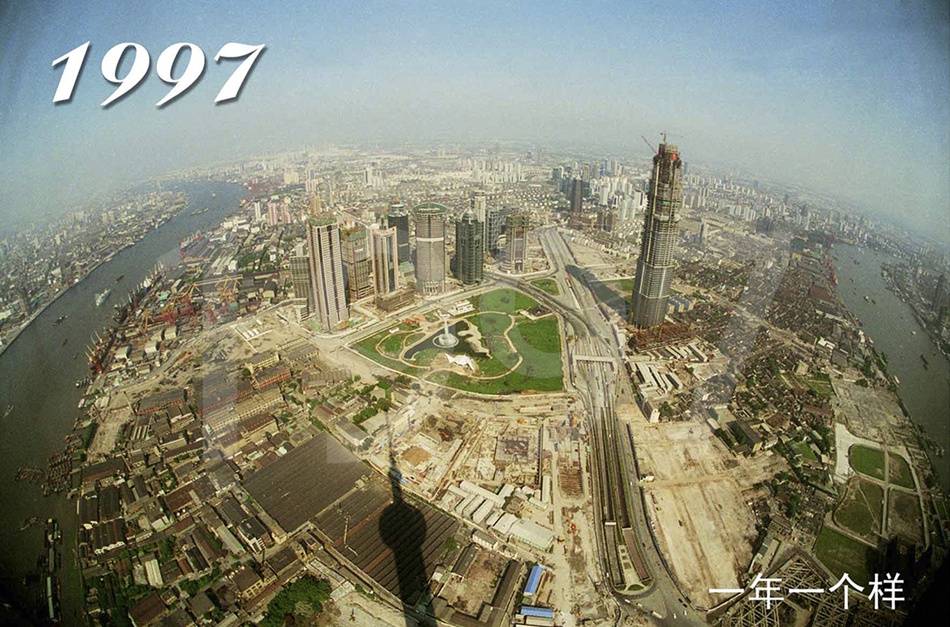 浦东开发开放30周年｜姚建良：留影时代，记录陆家嘴30年|陆家嘴|姚建良|东方明珠_新浪新闻