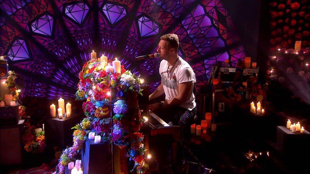 Coldplay《Everglow》Live Coldplay单曲《Everglow》……_新浪新闻