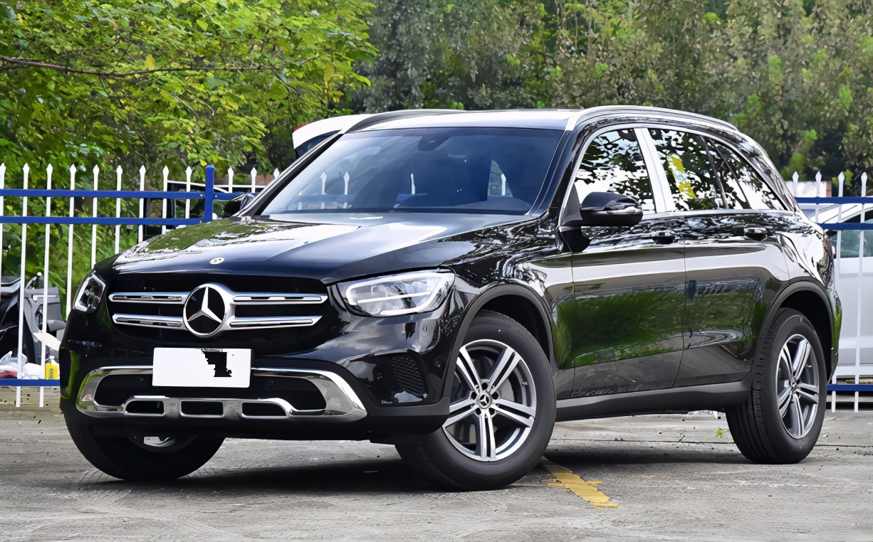 奔驰GLC260豪华版和动感版有啥区别，哪款性价比更高？