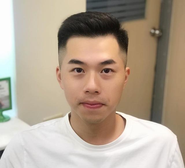 男生剪对发型很重要，今秋就留这4款流行发型，长相一般也很帅气