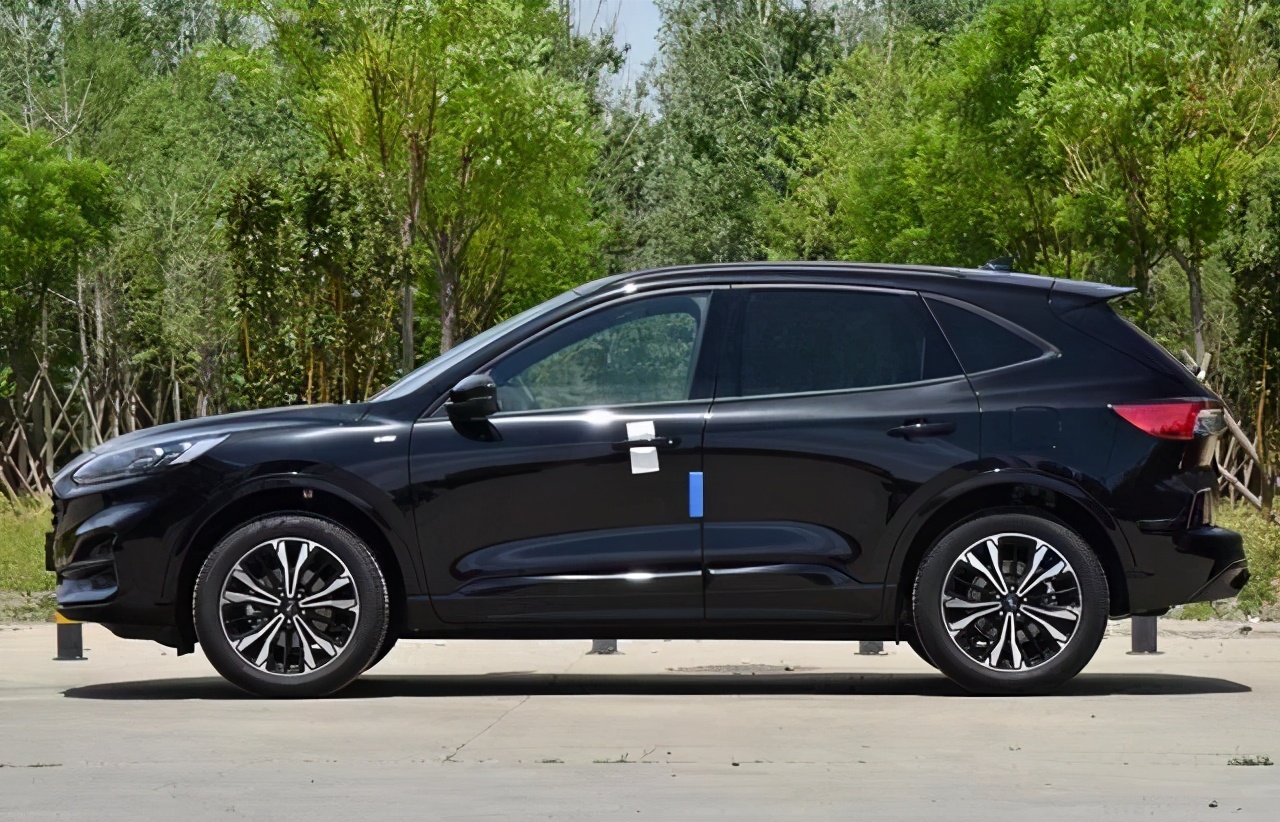 2020款福特锐际，入门即配2.0T+8AT，16.98万起-新浪汽车