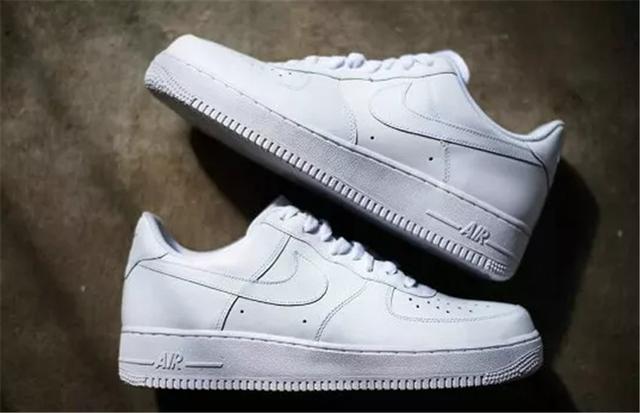 AF1为何1年卖出8000万美元？作为球鞋迷，这5点你得知道|Nike|AF1_新浪新闻