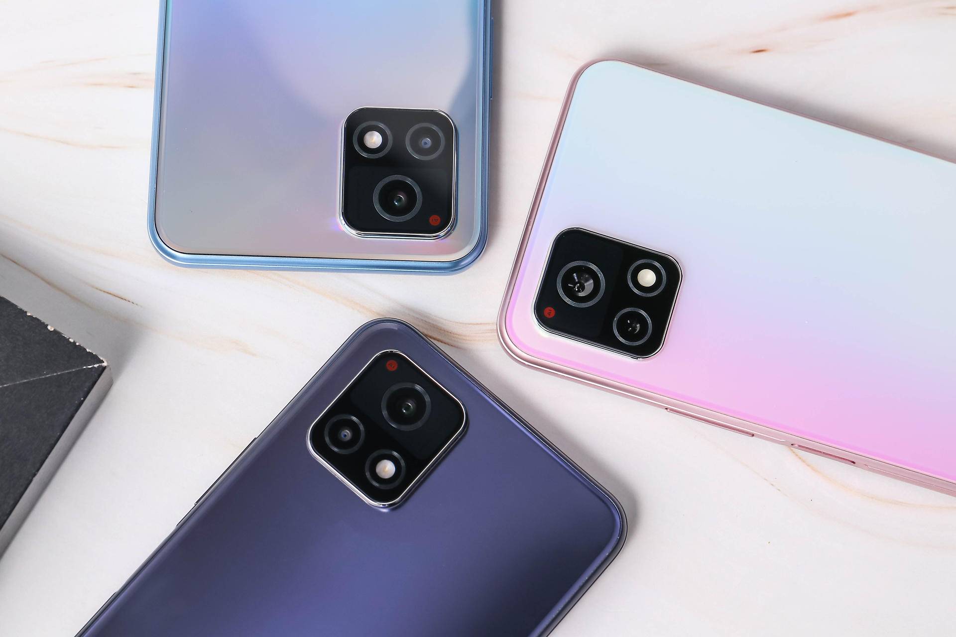 vivo Y52s开售中：千元5G新选择，超长续航很给力__财经头条