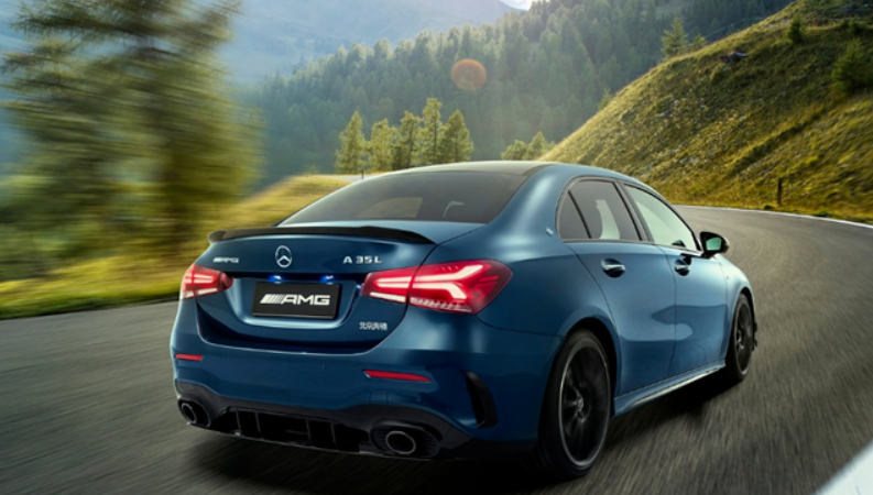 40万元个性之选丨奔驰AMG A35 L和宝马4系四门-新浪汽车