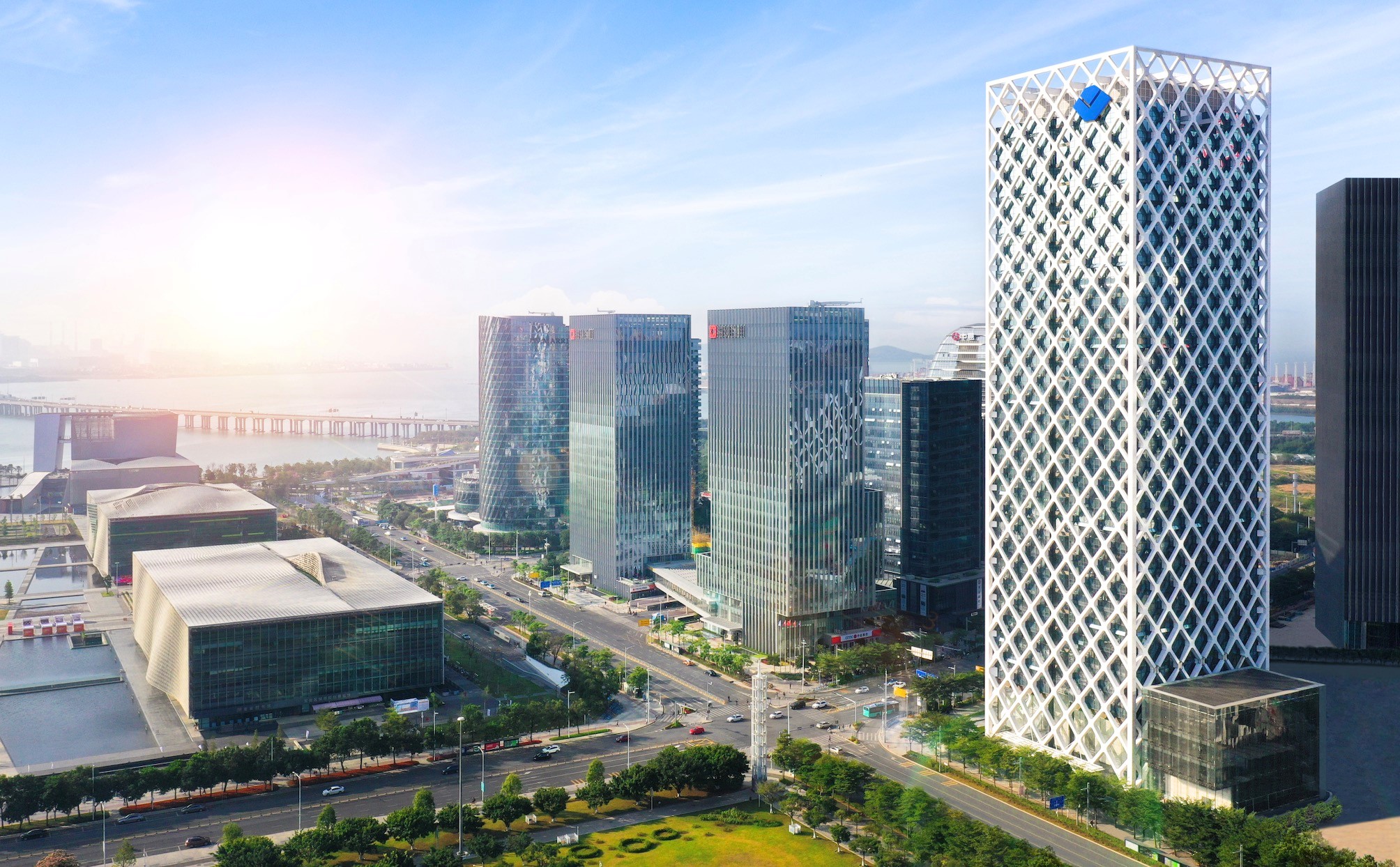 俯瞰前海,驱动未来 深圳农商银行迁驻新总部,大湾区建设再添金融动能 财经头条
