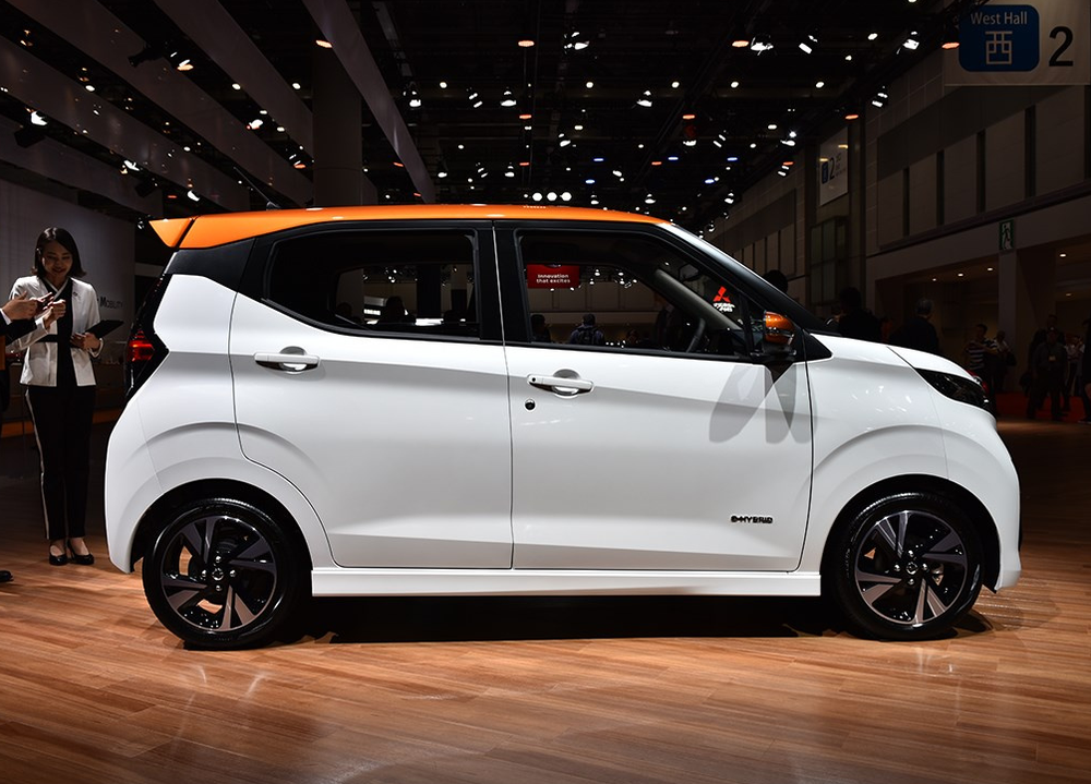 日产精致KCAR，比北斗星漂亮！0.66L排量代步舒服-新浪汽车