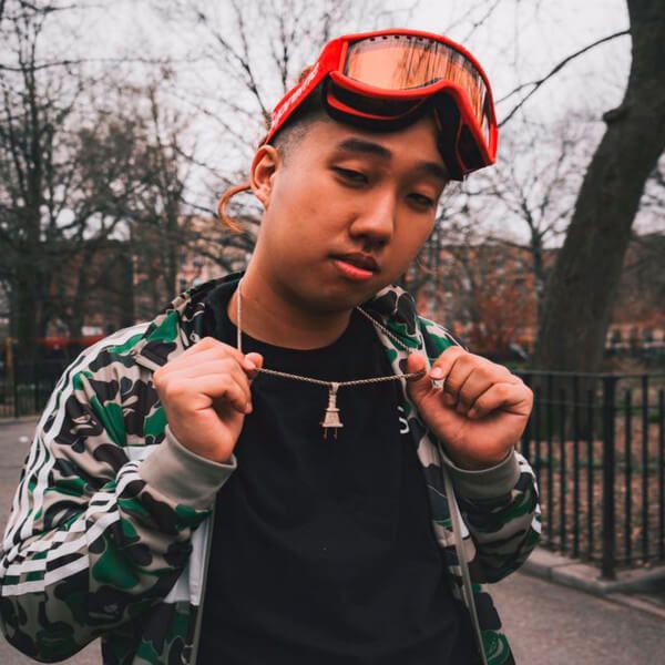 step.jad发布签约后首支单曲《Waiting》