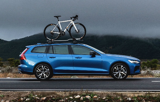 全系降价最高达4.41万！沃尔沃2021款V60上市，30.43万起售-新浪汽车