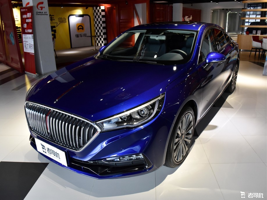 有颜有实力 小哥带你看红旗H5-新浪汽车