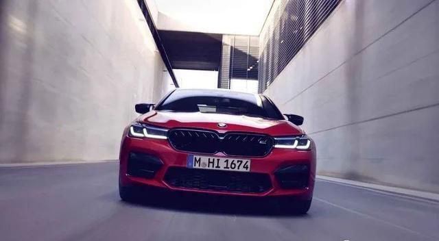 宝马M5CS规格曝光 626匹马力 减重70kg