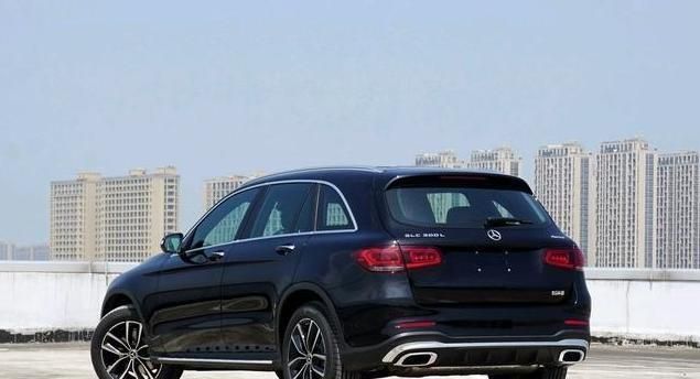 奔驰GLC260与竞争对手奥迪Q5L相比有哪些优势?性价比是-新浪汽车