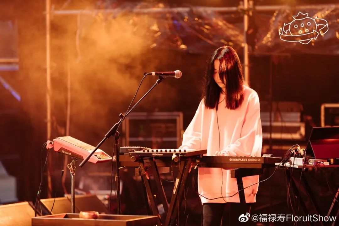 福禄寿FloruitShow：用音乐表达着生命哲学 | 对话