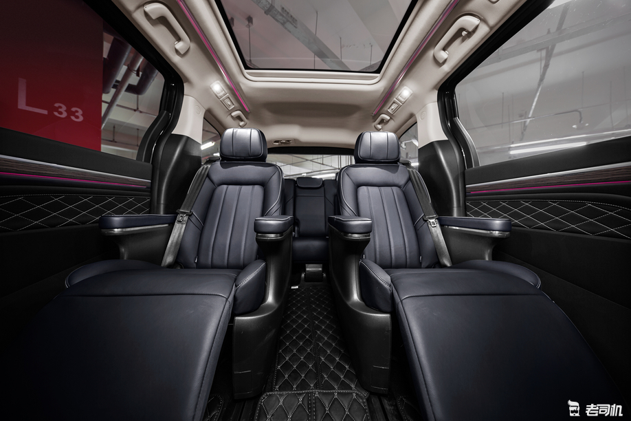 打造中国豪华商务MPV 传祺GM8大师版售23.98万起-新浪汽车