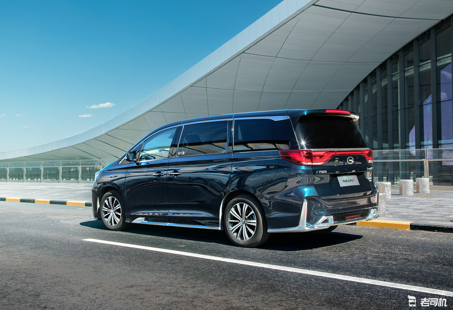 打造中国豪华商务MPV 传祺GM8大师版售23.98万起-新浪汽车