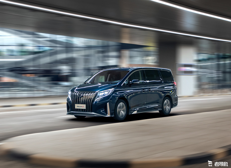 打造中国豪华商务MPV 传祺GM8大师版售23.98万起-新浪汽车