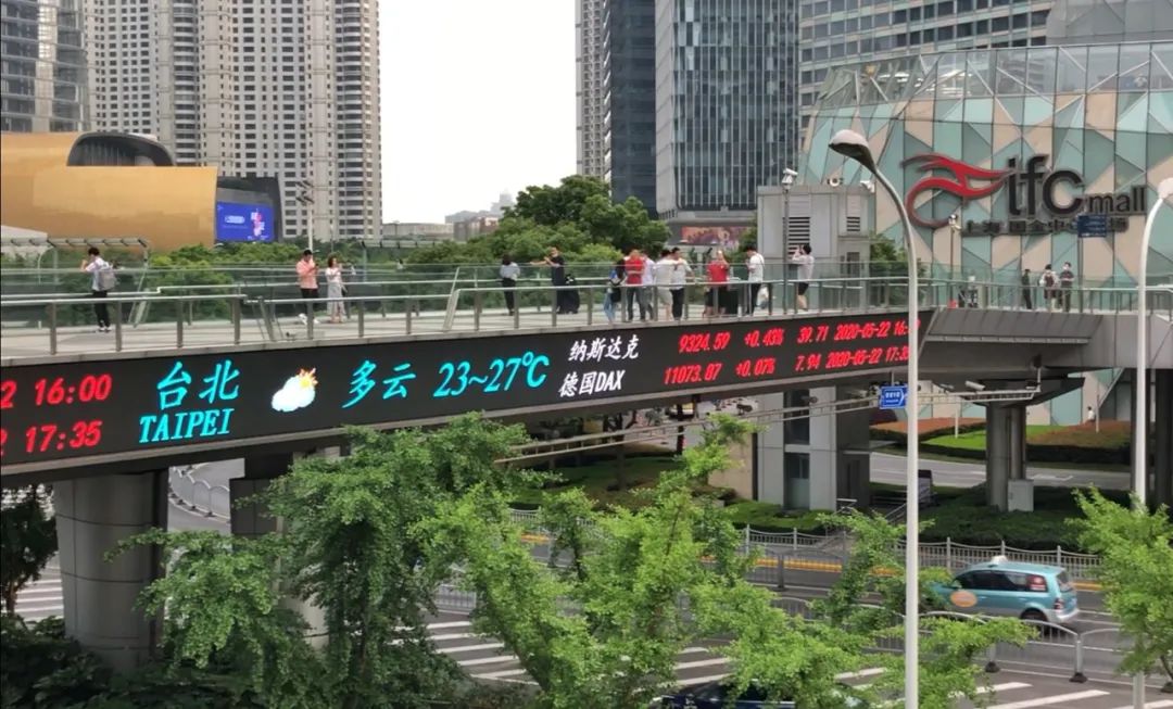 魔都最魔幻的天桥|陆家嘴|天桥_新浪科技_新浪网