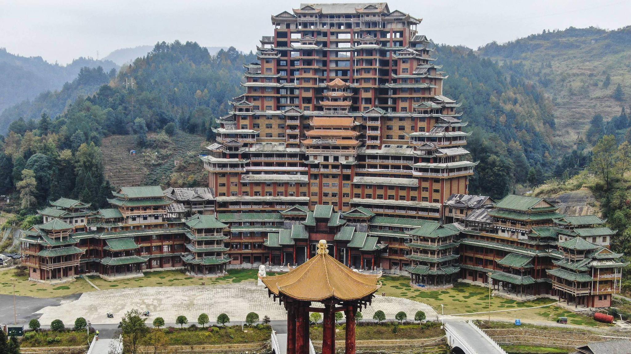 沪指一周跌去5%；独山县回应“烧掉400亿”丨一周热点回顾__财经头条