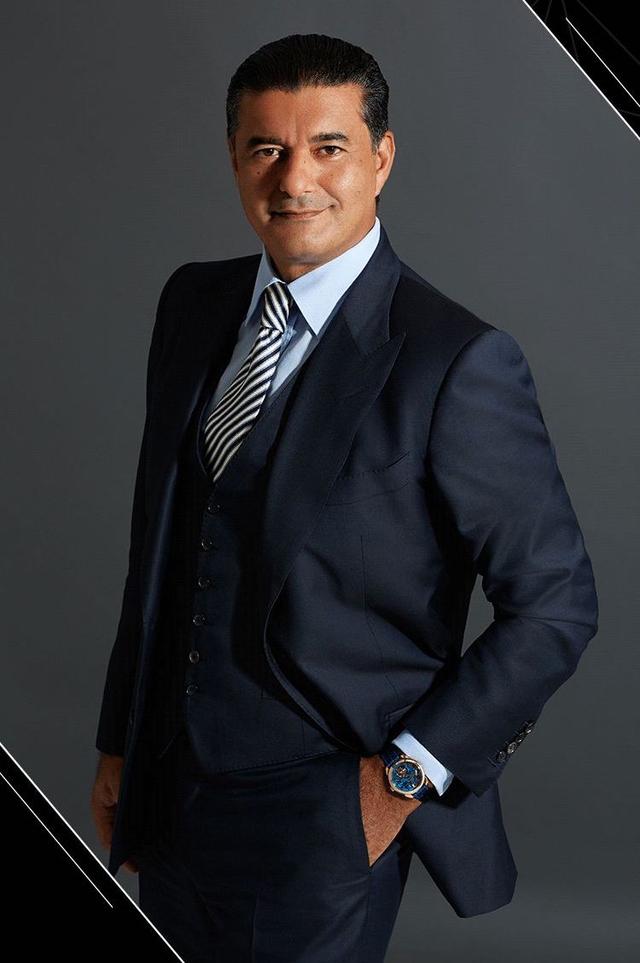 Jacob & Co. 联名Supreme呈现高级腕表及饰品