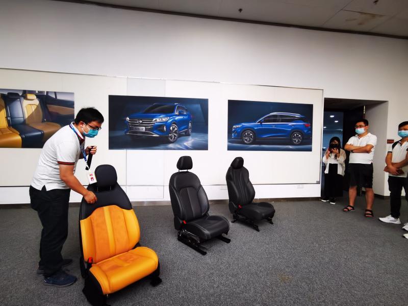 广汽传祺GS4打造健康座舱 气味工程师组成“金鼻子”团队-新浪汽车