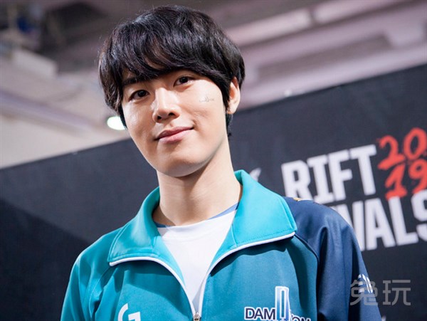 LCK名单：DWG弃用Flame DRX带替补中单