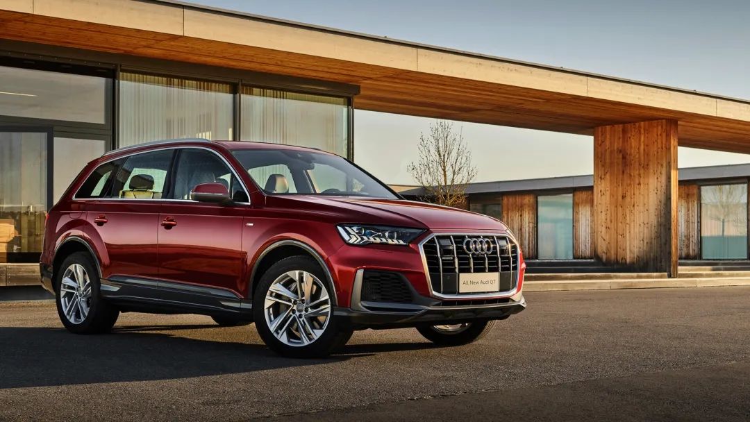 只买入门2.0T版本，奥迪Q7/宝马X5/奔驰GLE选哪个更值？-新浪汽车