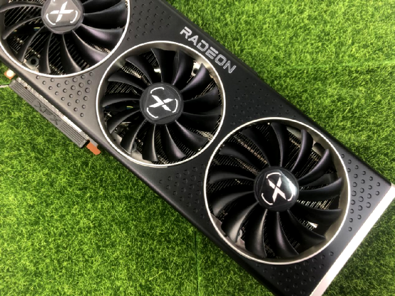 XFX RX 6800海外版用料十足，性能更胜公版__财经头条