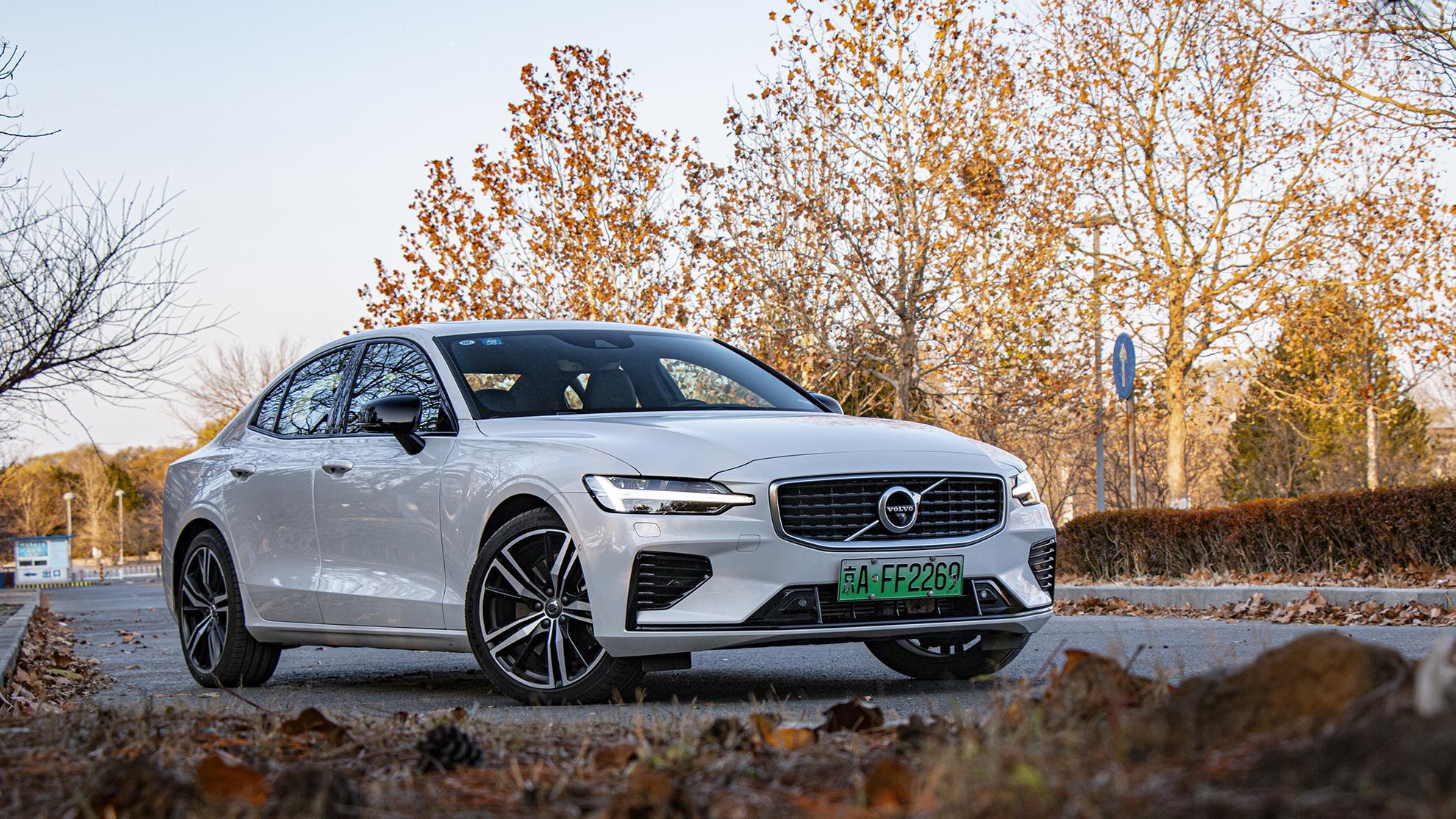 科技测测看丨不容错过的宝藏男孩——沃尔沃S60 T8-新浪汽车