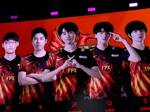 fpx上单太吓人了！三天两次通宵训练，12小时连轴转不休息