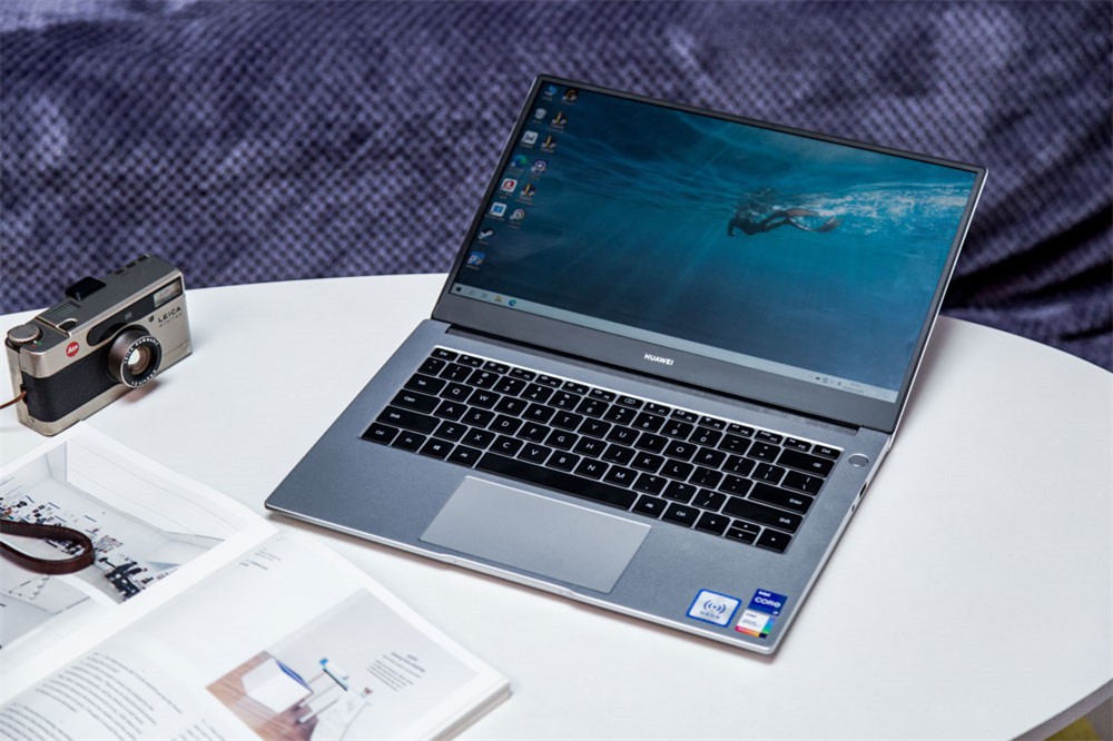 用新款华为MateBook D14玩了10款游戏 最后帧数亮了
